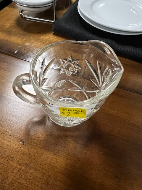 Glassware – Design Furniture Outlet & Consignment